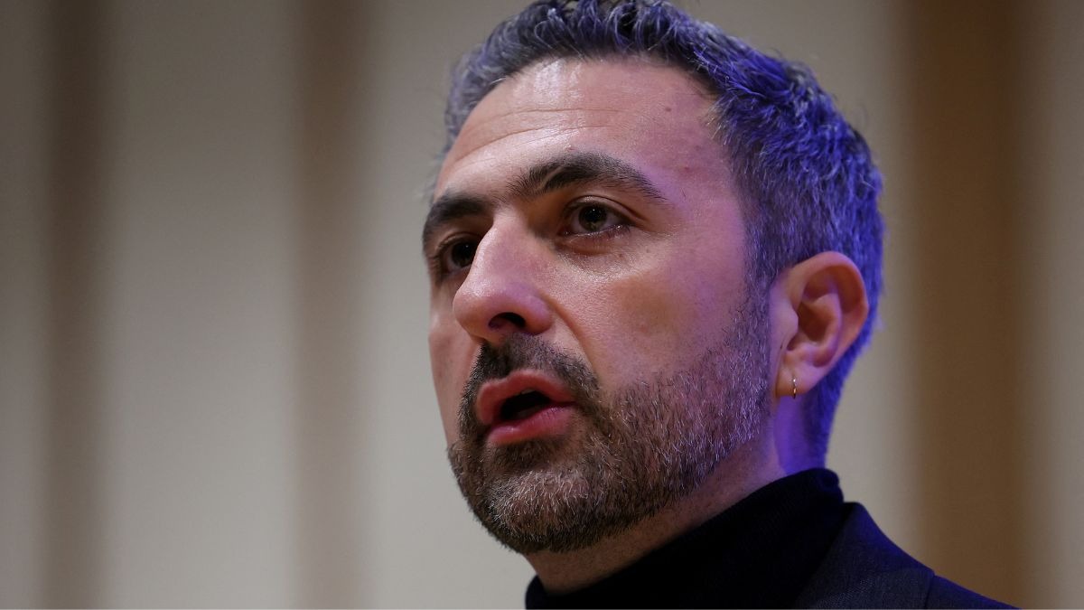 Microsoft AI chief warns superintelligence would be very hard to contain