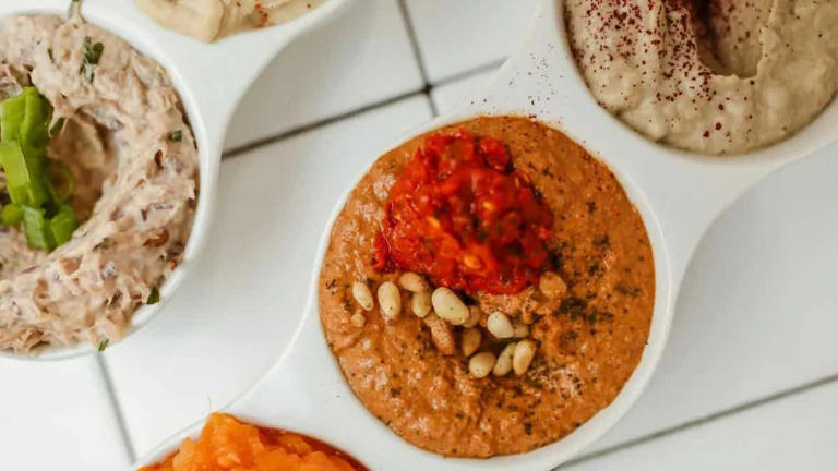 High Protein Dips To Serve During The Next Boys' Night