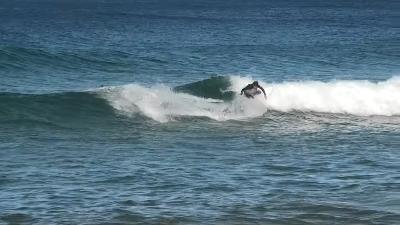 Learn to carve like a pro – surfing cutback technique revealed