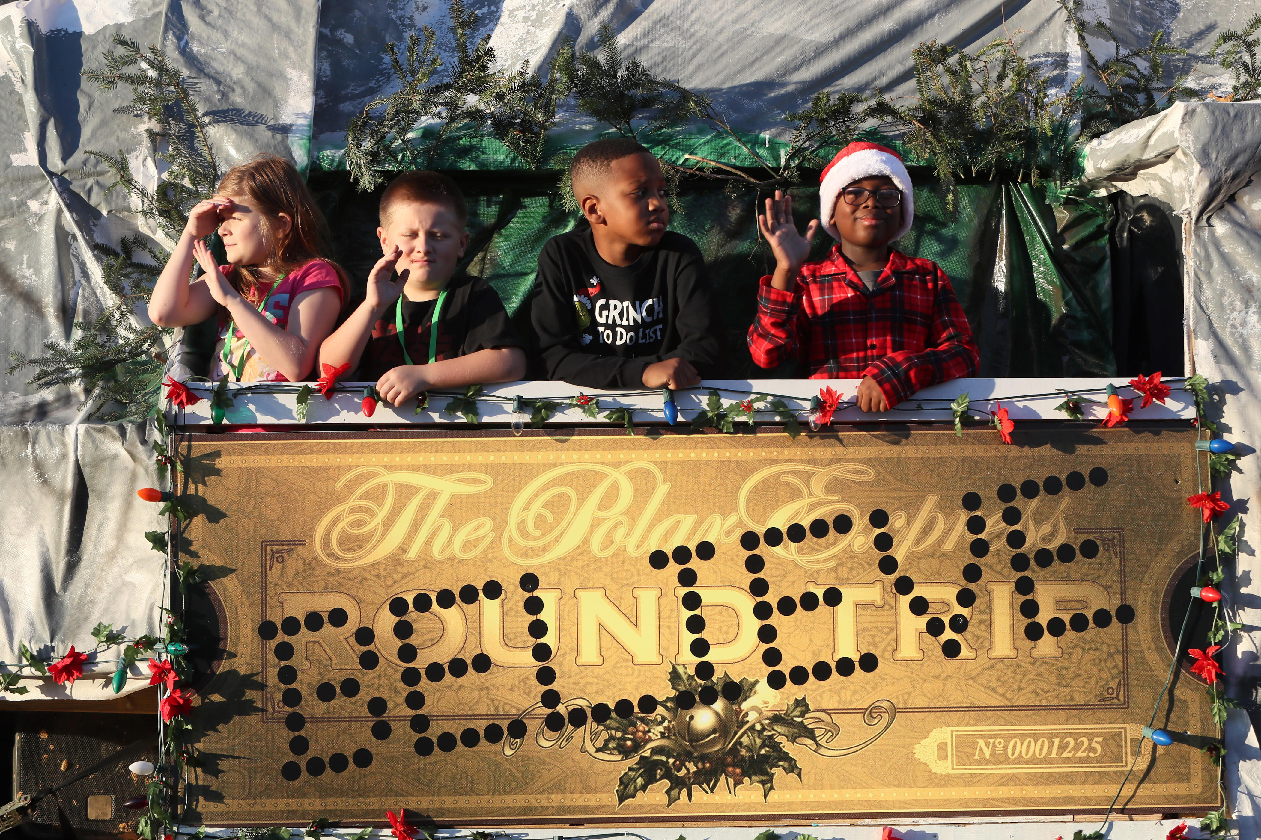 When and where to catch 2025 holiday parades in Memphis and the Mid-South