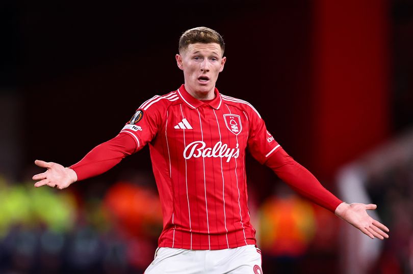 Man United dream transfer window - £200m midfield rebuild as Bruno ...