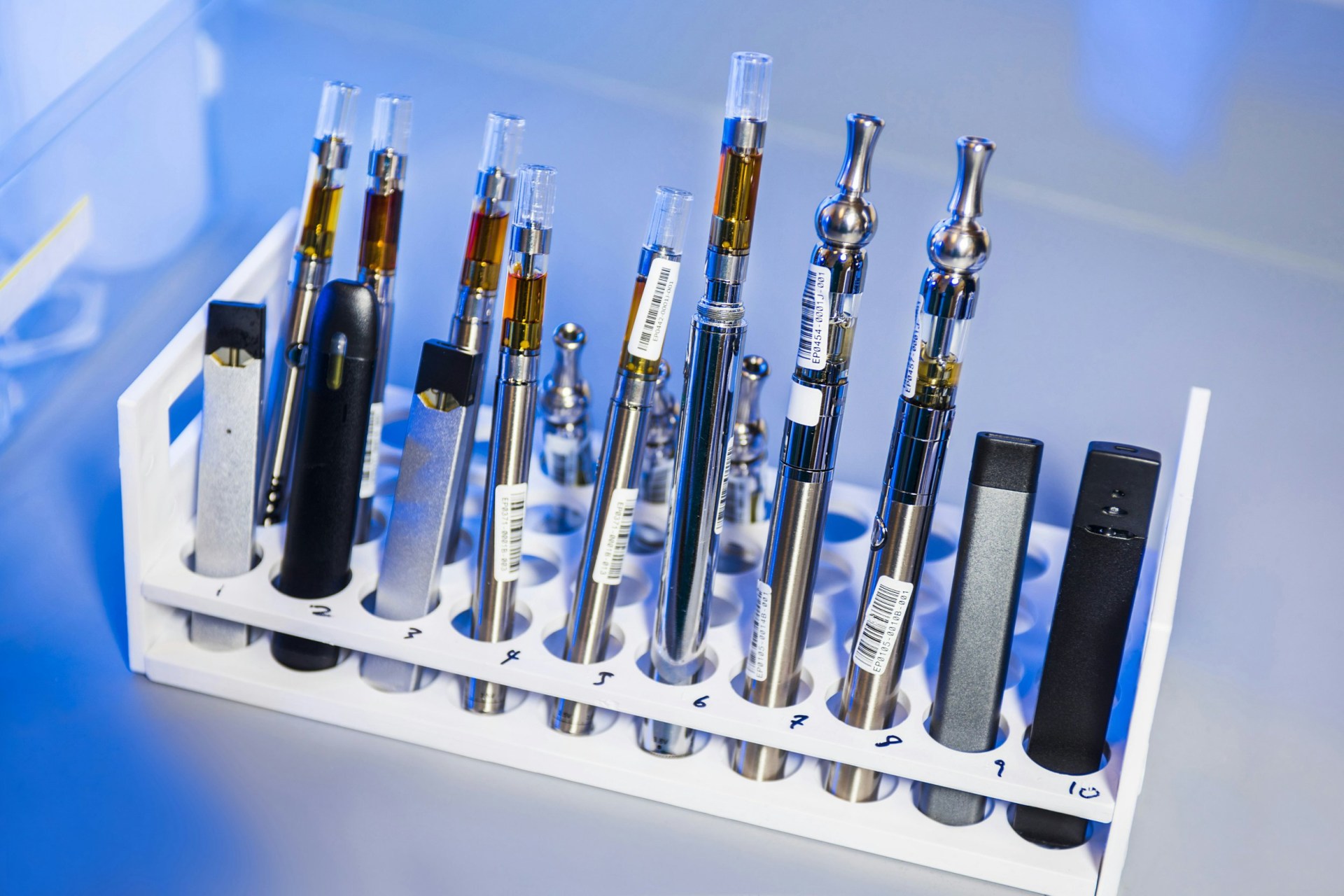 Drug-laced 'zombie' vapes 'could be spreading to UK'