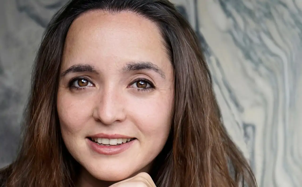 Anna Torndelacreu, interiorista, sobre pegar los muebles contra la ...