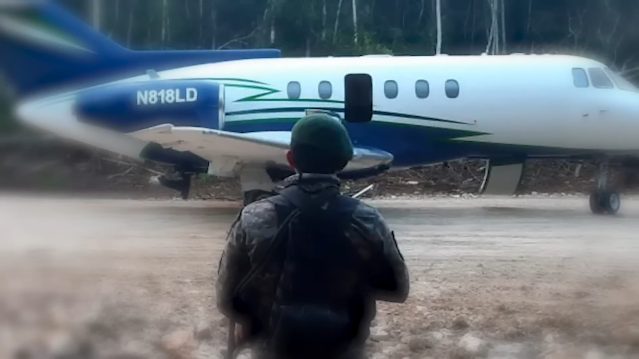 Cartel's Most Dangerous Escape: Watch Narco Jet's Insane Takeoff on a ...