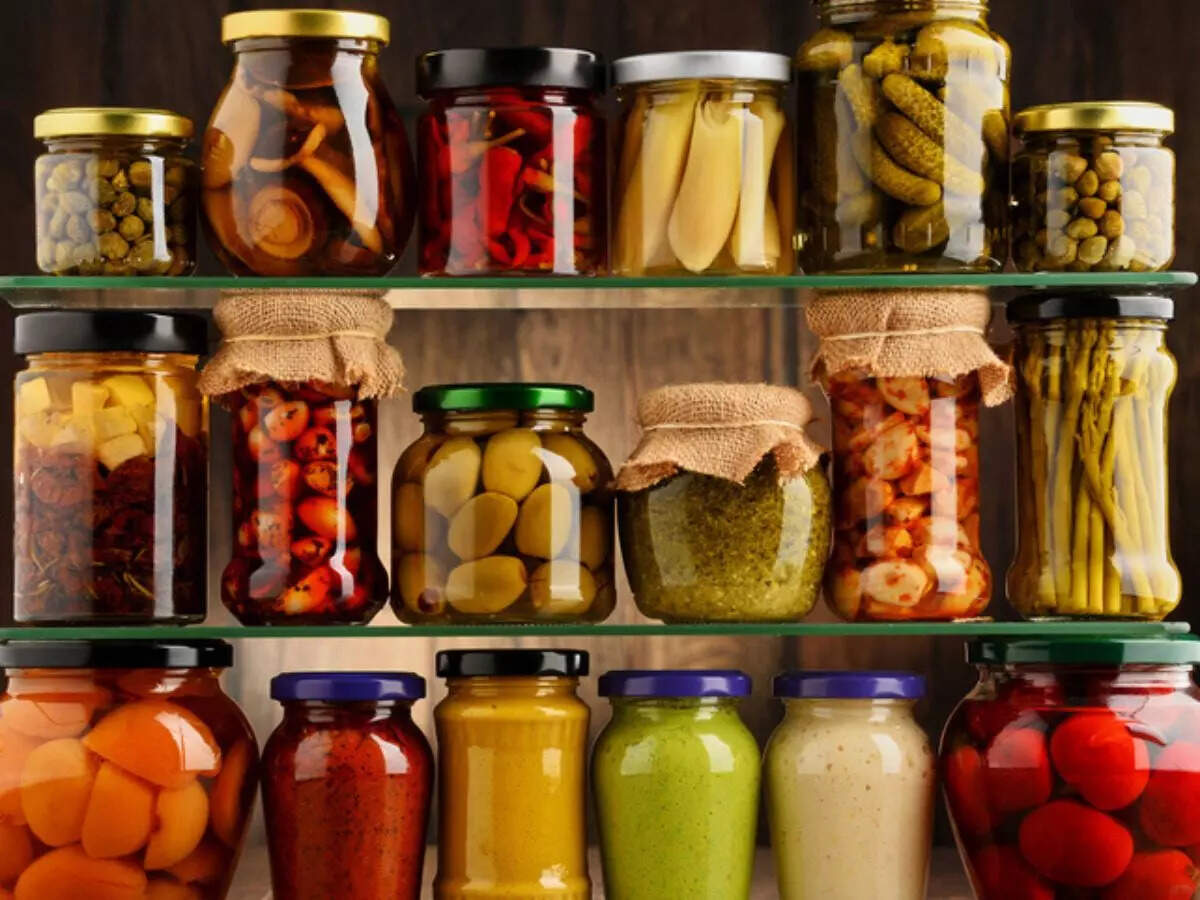Afraid of microplastics altering your hormones? 5 simple kitchen steps ...