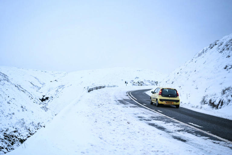 Snow and freezing temperatures to hit UK