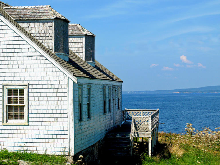 If Seas Are Rising, Why Are The Wealthy Buying Beach Homes ...