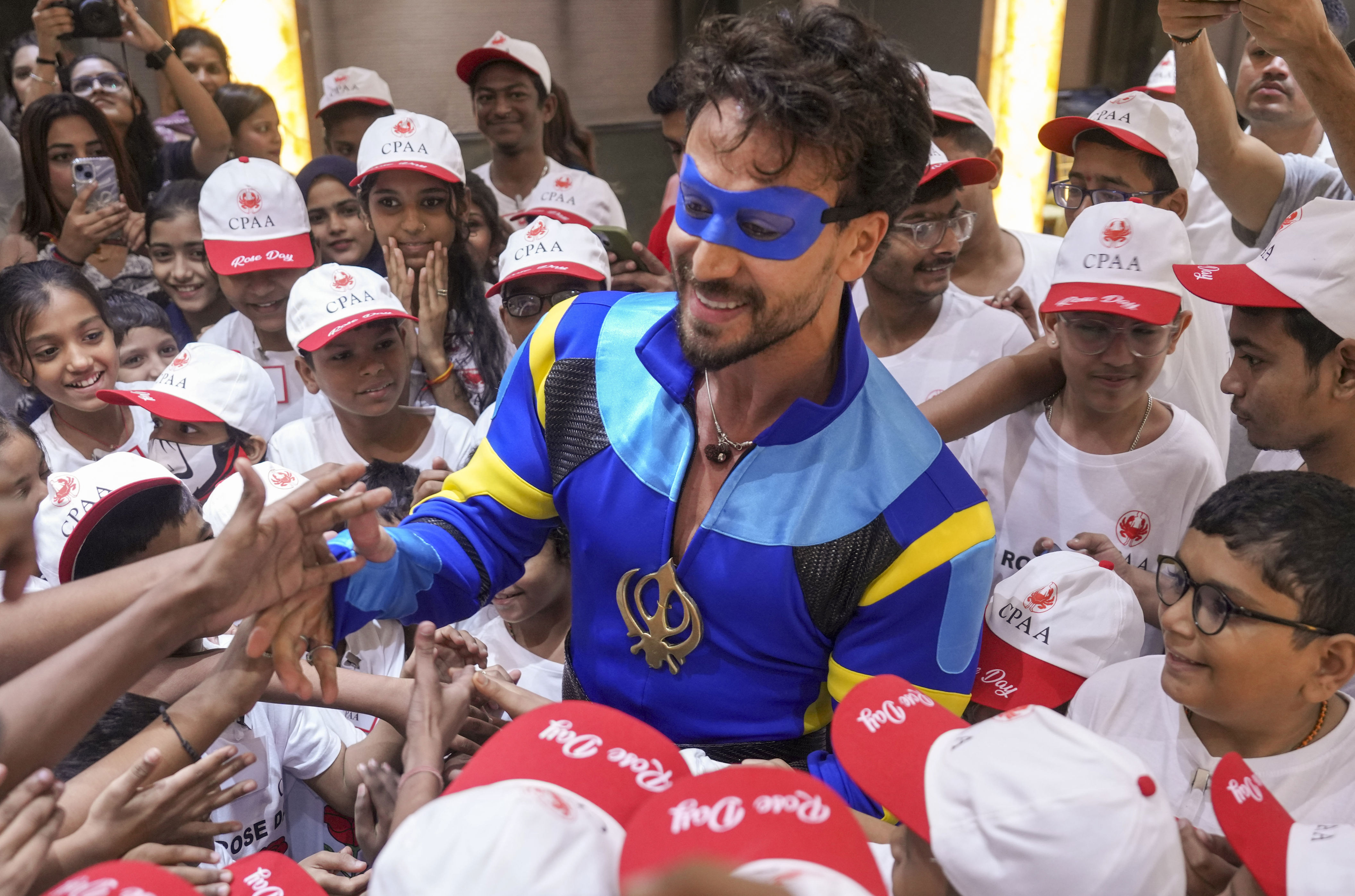 Tiger Shroff named brand ambassador for Maharashtra govt's football ...