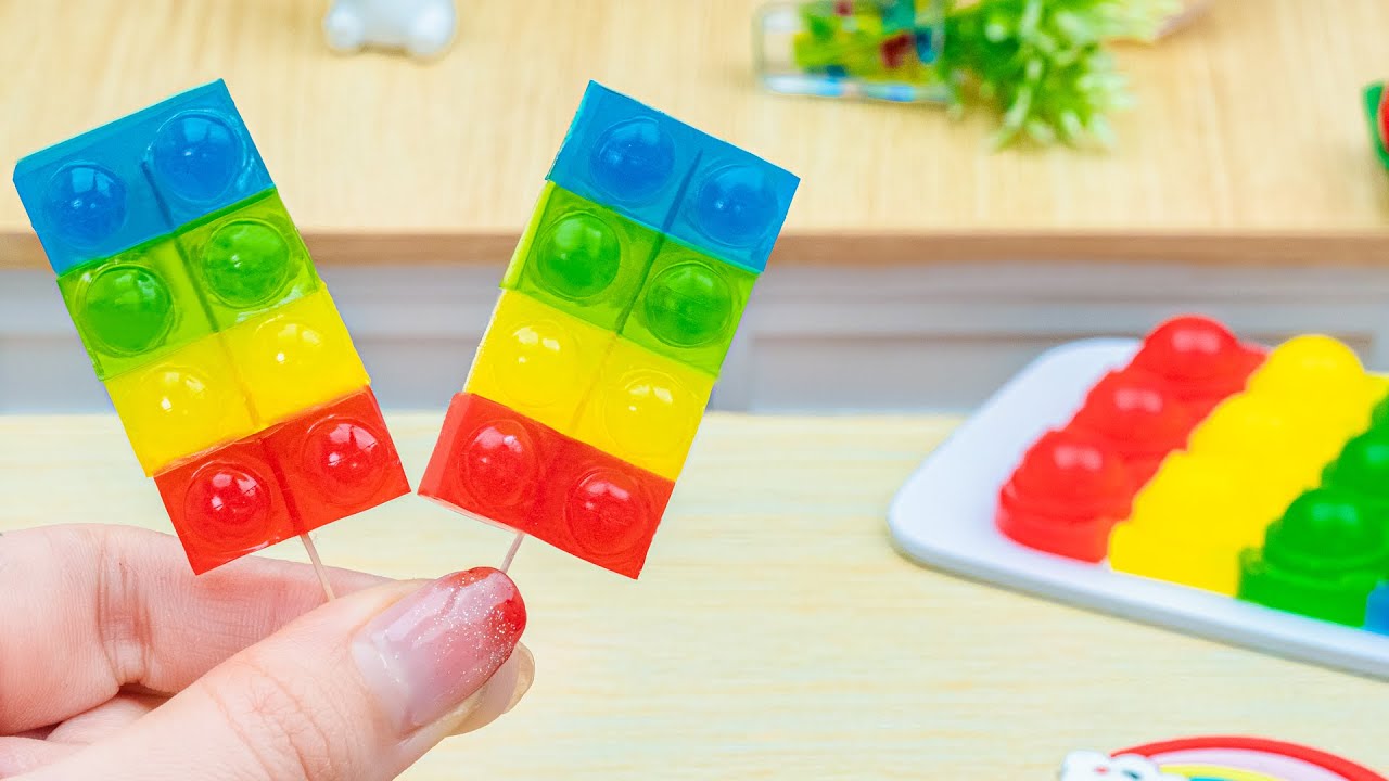 How to Make a Rainbow Pop-It Lollipop You’ll Love