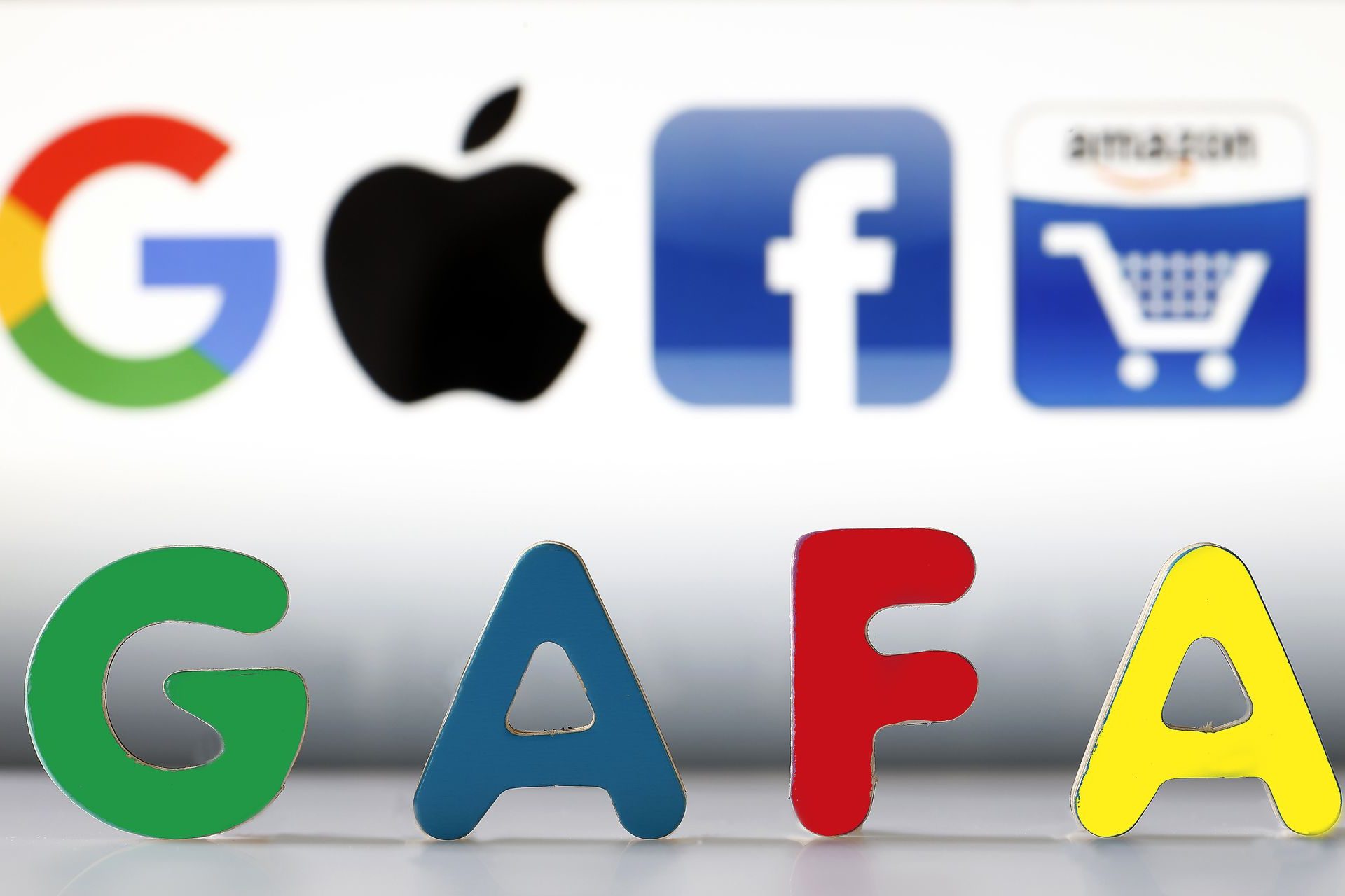 Ten things you should never do on your work computer