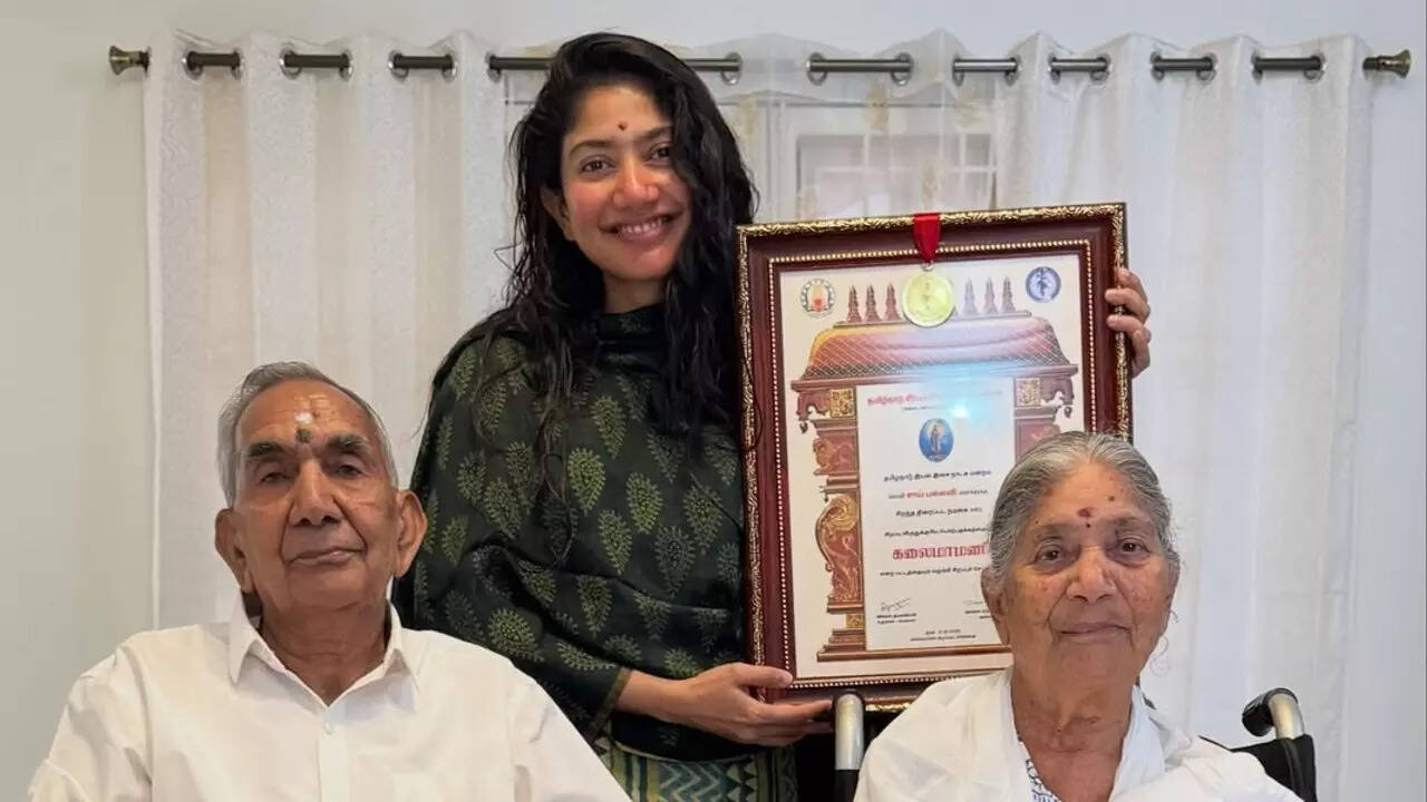 Sai Pallavi revives Kalaimamani moment, pens an emotional note for late ...