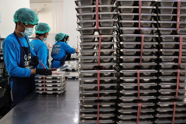 Potret Kegembiraan Petugas MBG Saat Tiba Hari Gajian