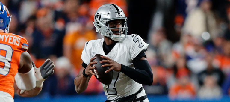 NFL Monday Night Football Picks & Player Props: Cowboys vs. Raiders