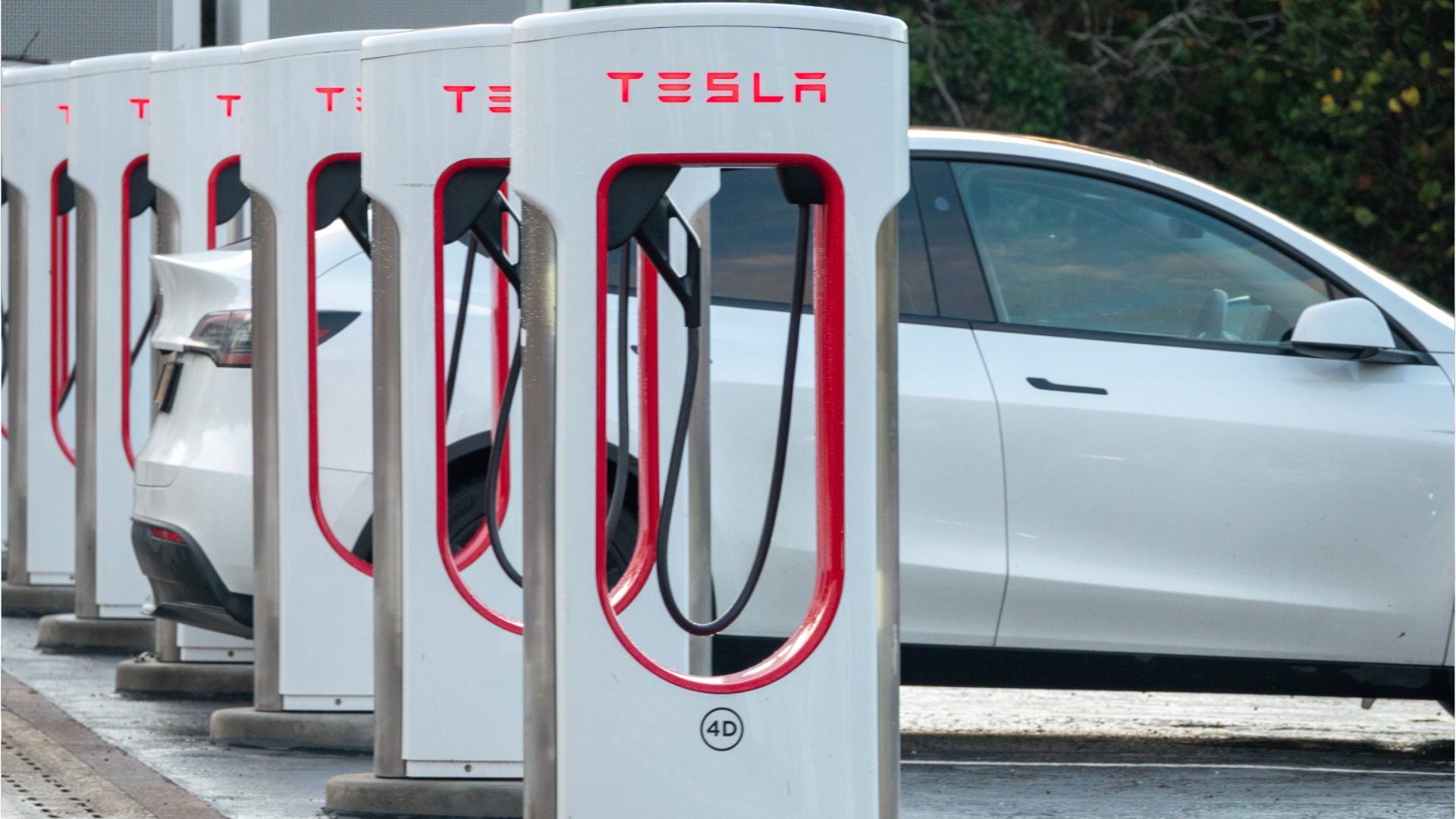 Volkswagen EV Owners to Gain Access to Tesla's Supercharger Network