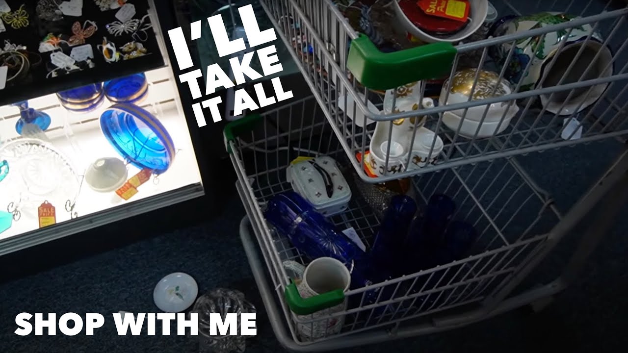Almost cleaned out the whole booth | Shop with me for eBay | Reselling