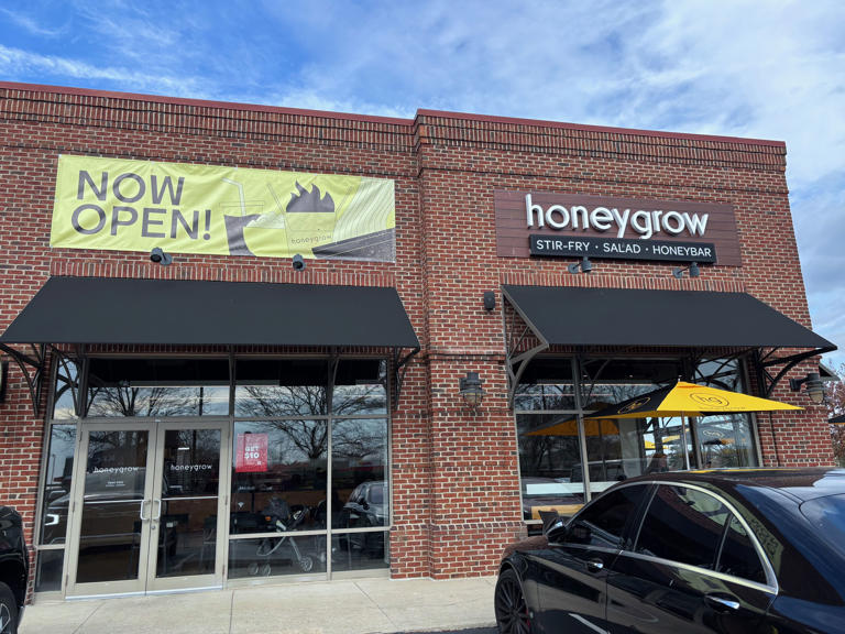 New to Columbus: Build-your-own stir-fry at honeygrow