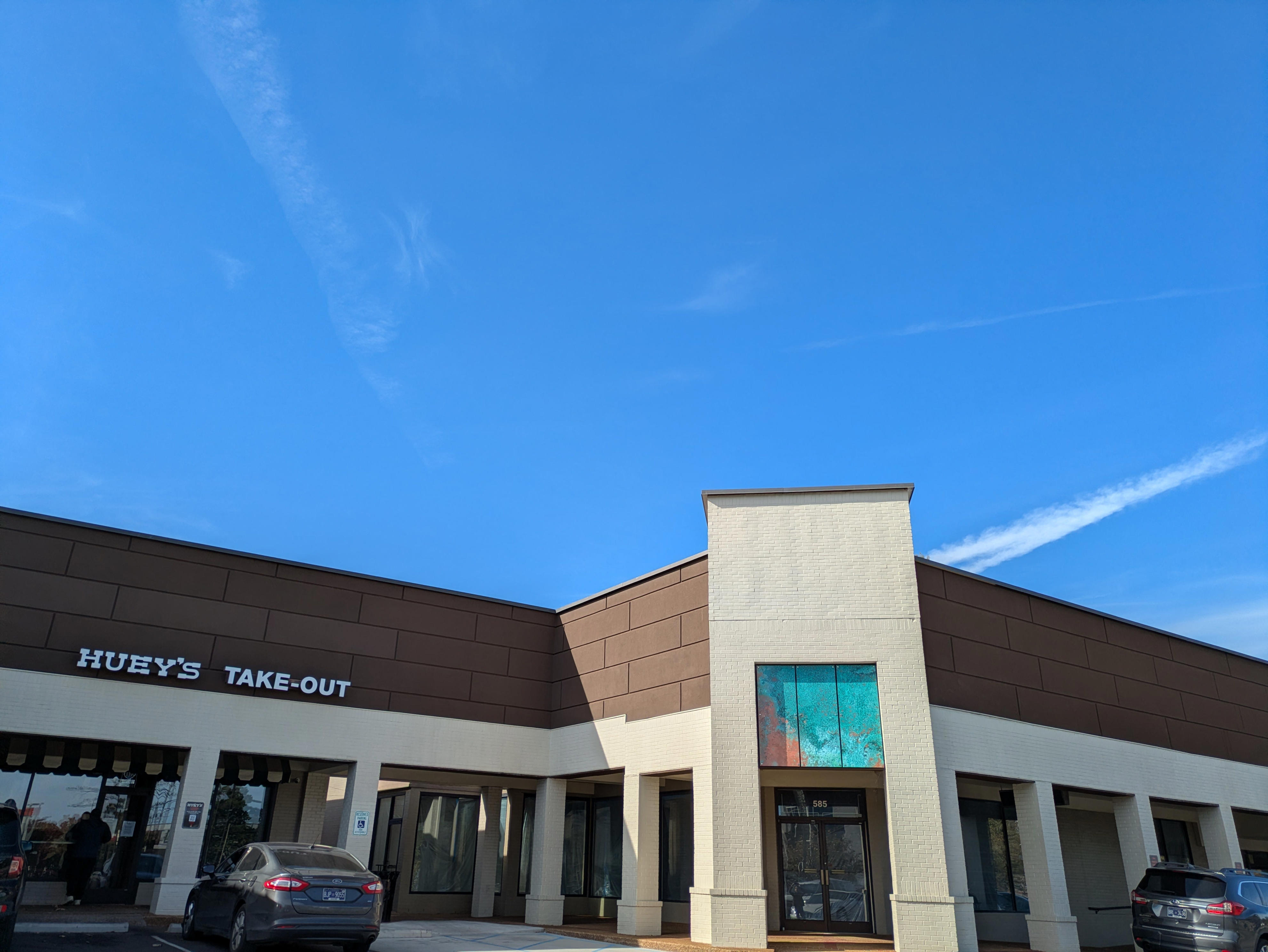 What's that going in at former Holiday Deli & Ham Co. site in East Memphis?