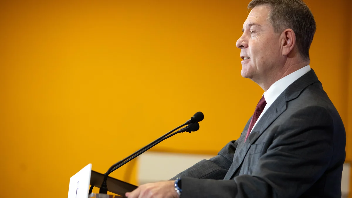 Page insiste en "una sola mesa de negociación" y el fin de privilegios ...