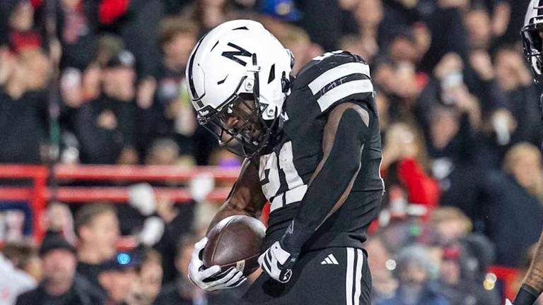 Where Does Emmett Johnson Rank in Week 12’s Heisman Fan Vote?