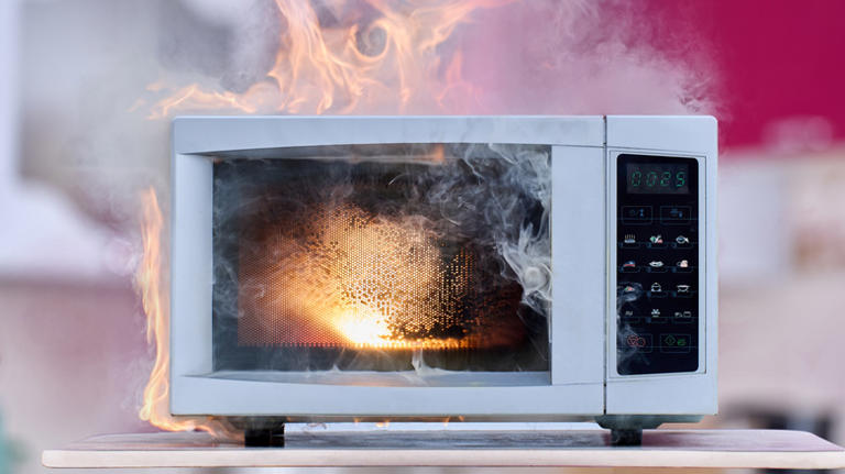 If You Put Aluminum Foil In Your Microwave, Here's What Will Happen