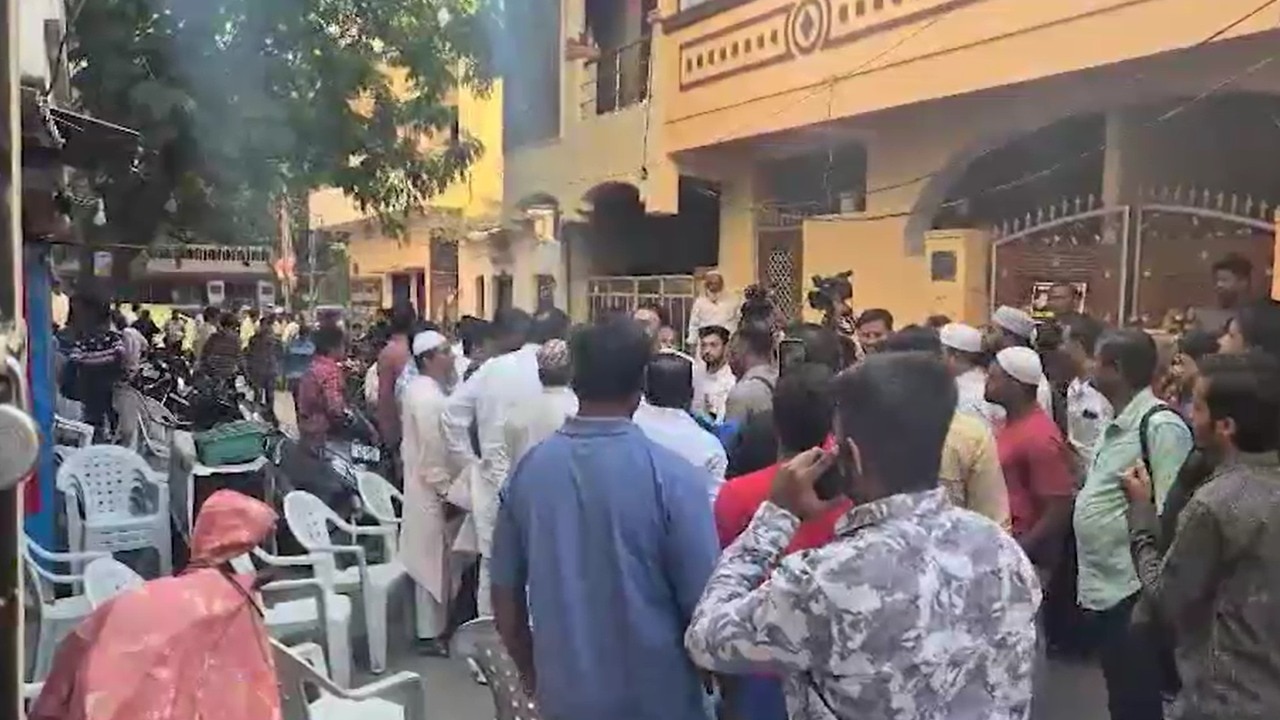 18 members of Hyderabad family among dozens killed in Saudi bus crash