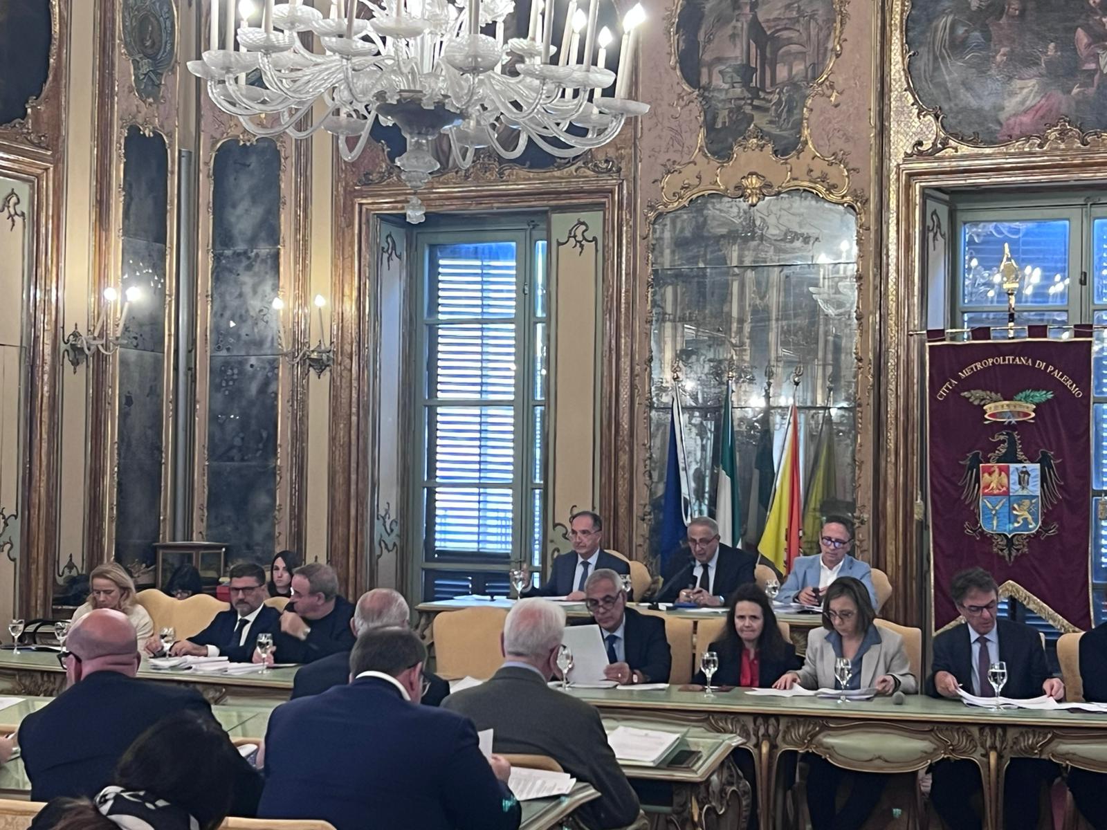 Palermo, Città Metropolitana: il consiglio approva la variazione di ...