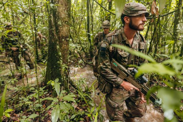 Colchester soldiers test cutting-edge radio equipment in Belize jungle