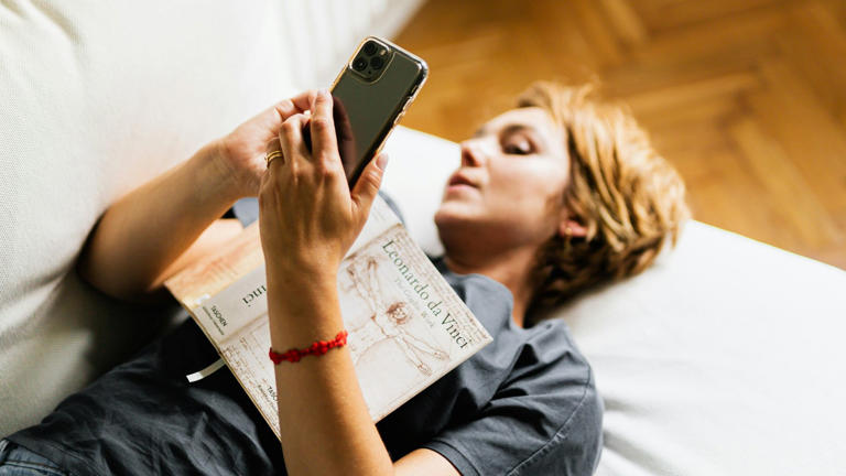 Science Tells Us That Reading Is Good For Us, So Why Is It So Hard To ...