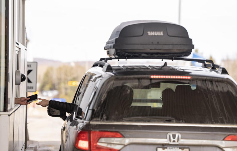 Big drop in snowbirds heading to U.S. this winter, as many look ...