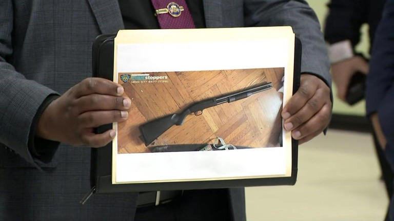 NYPD officer hit in the face when man with shotgun opens fire in ...