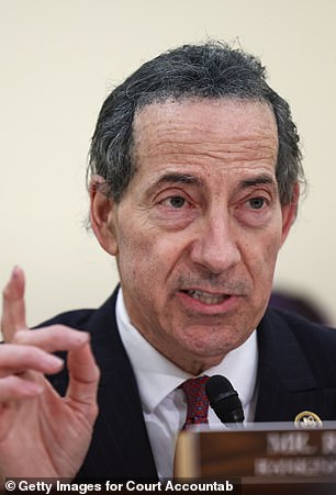 Democrats issue early 2028 battle cry to tear down 'gigantic blob ...