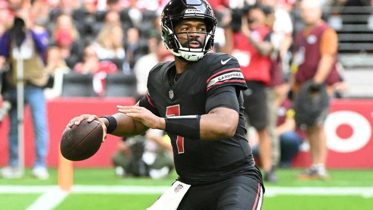 NFL: Jacoby Brissett rompe récord de todos los tiempos de pases completos