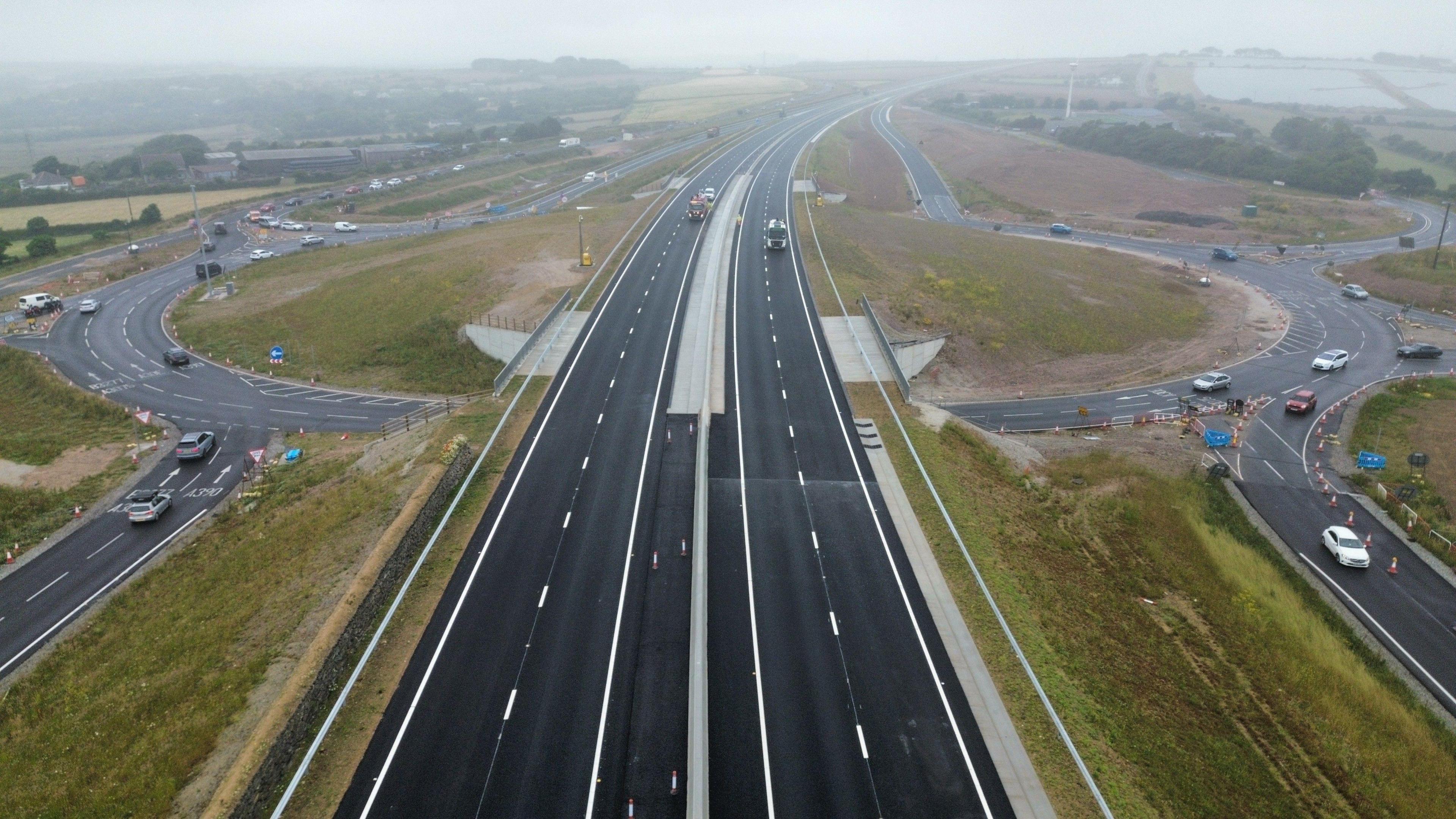 How Do You Tell if You're on a Dual Carriageway?