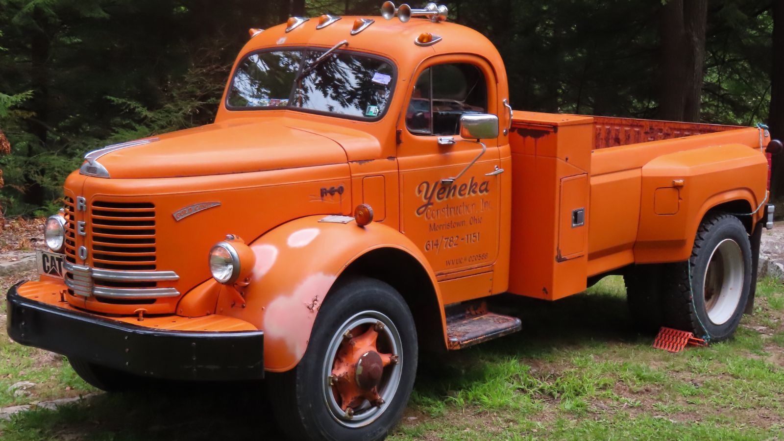 Before efficiency took over, these 1950s semi trucks turned heads
