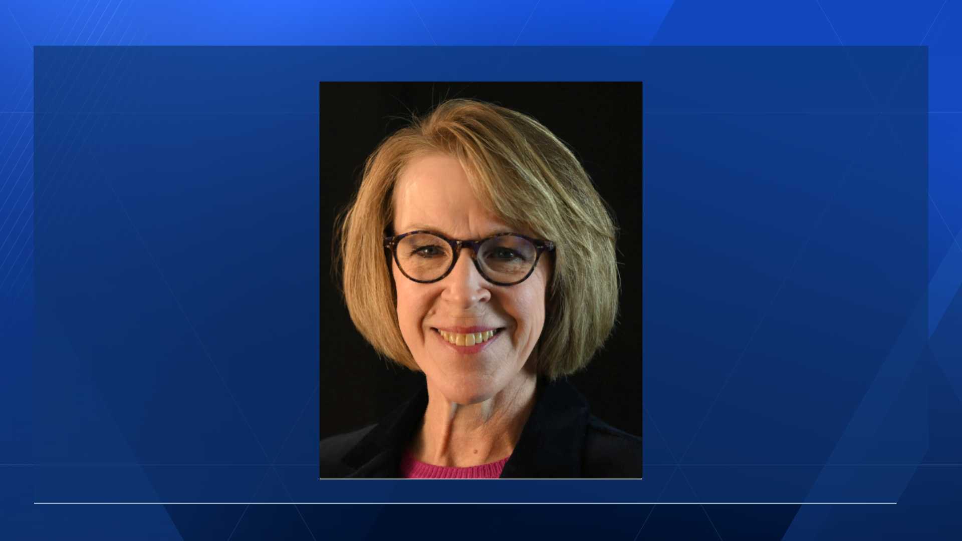 Omaha woman hit and killed by flatbed tow truck, Lincoln police say