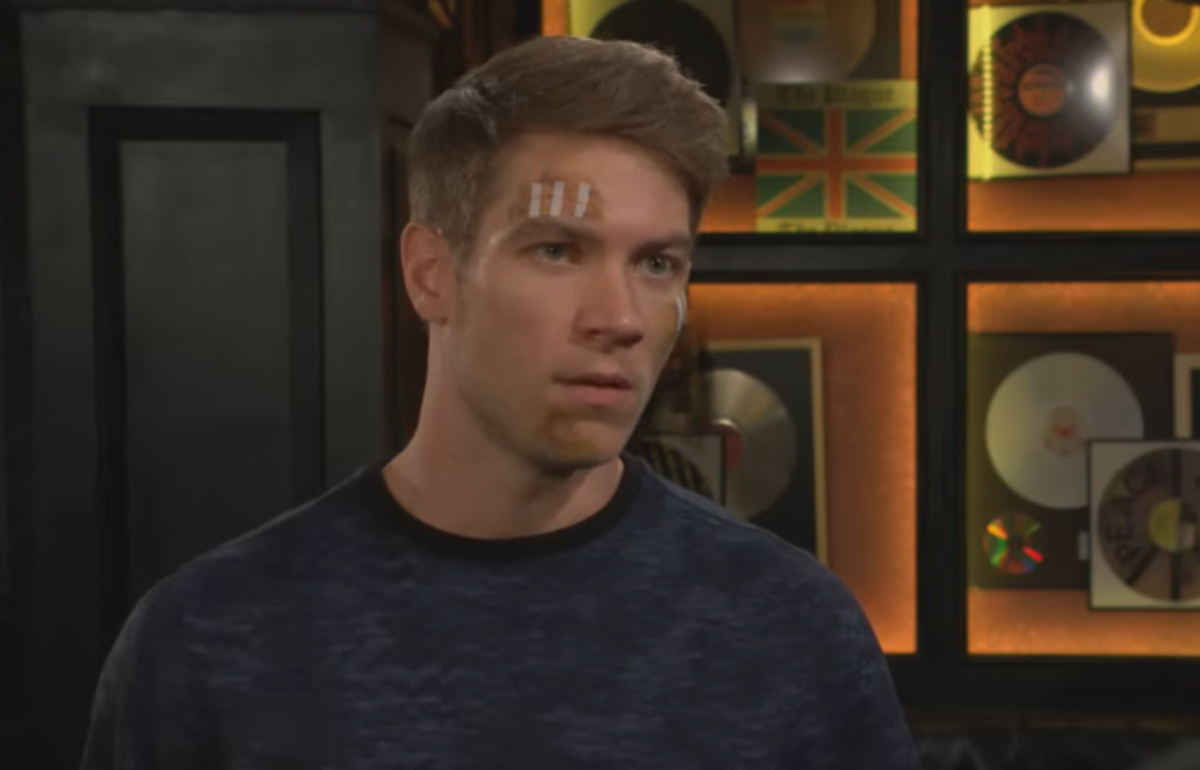 The Young and The Restless' Lucas Adams Teases Noah Continuing Sienna ...