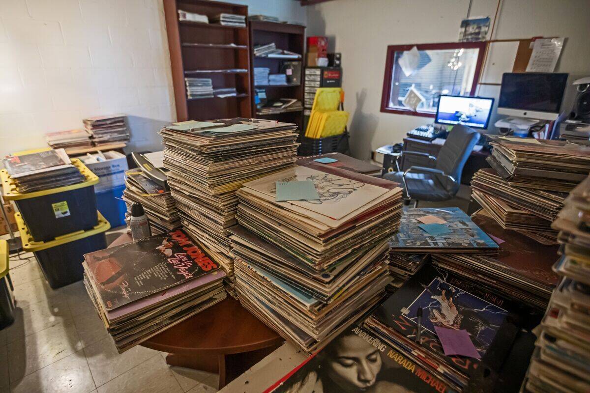 Retro facts about cars, music, and style that defined a generation