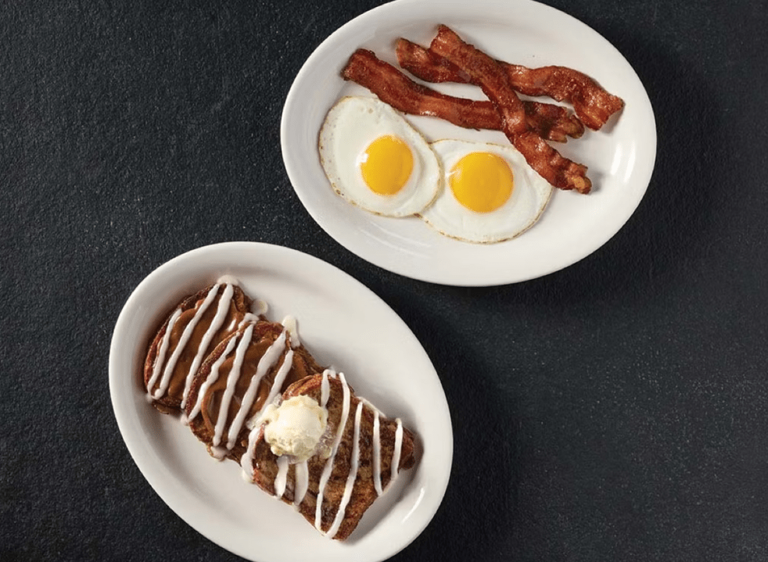 7 Best Cracker Barrel Holiday Favorites Hitting Restaurants Now