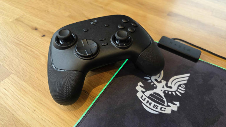 Razer Wolverine V3 8K Pro | Review