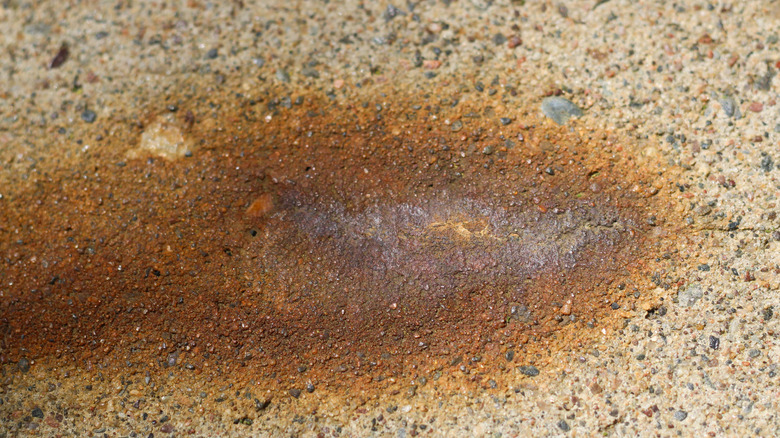 The Efficient Way To Remove Rust Stains From Sidewalks