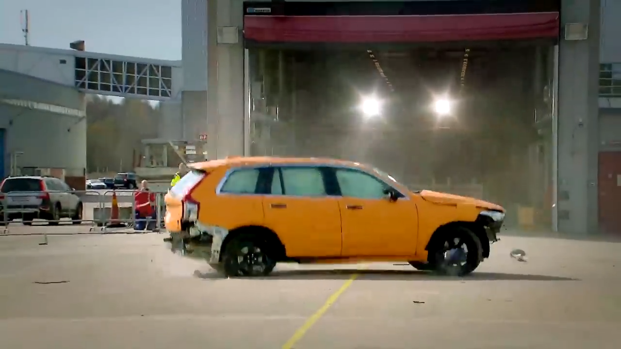 Testing the limits of the Volvo XC90 in a crash