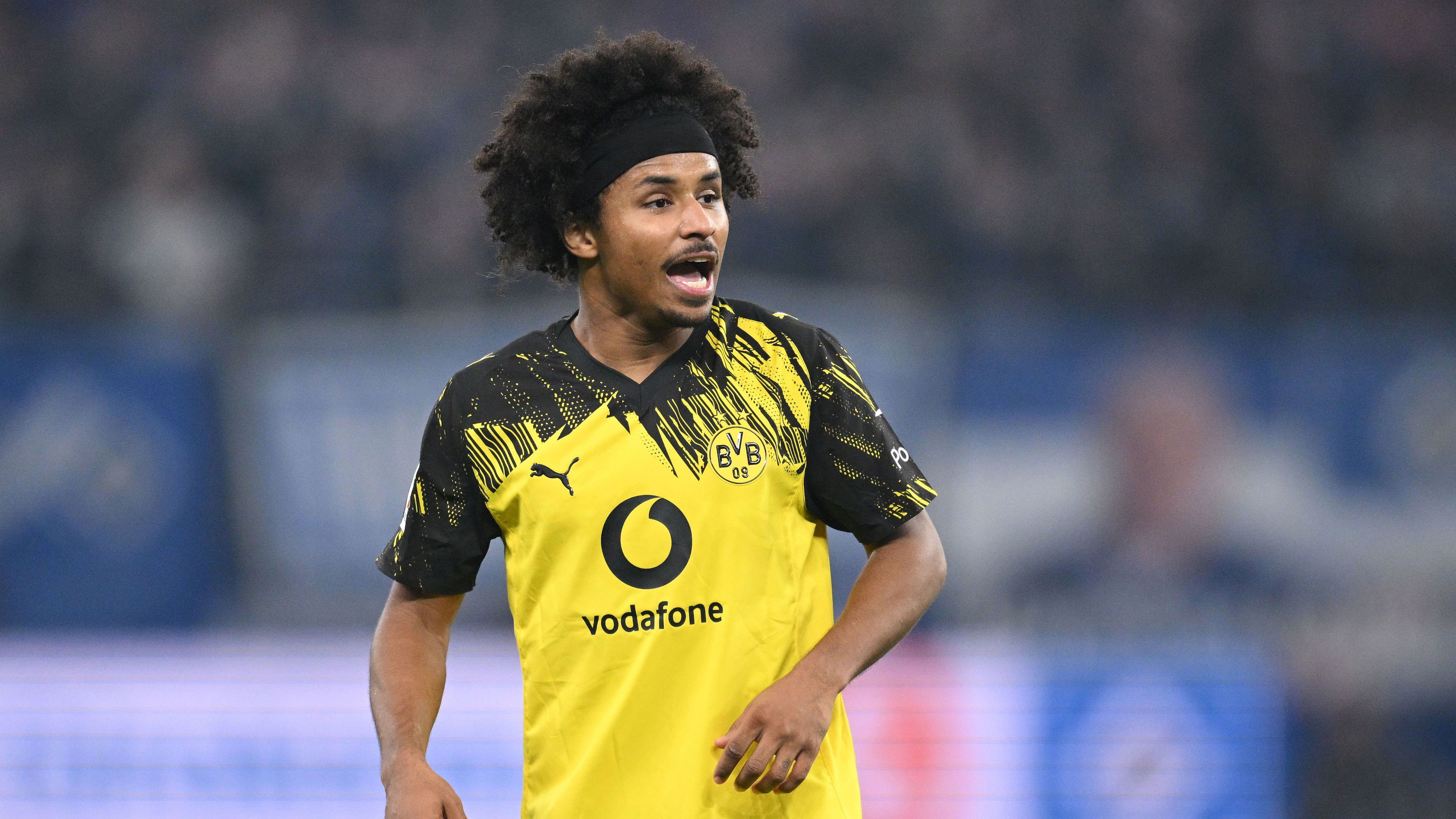 Borussia Dortmund, maxi-multa per Adeyemi per possesso illegale di armi