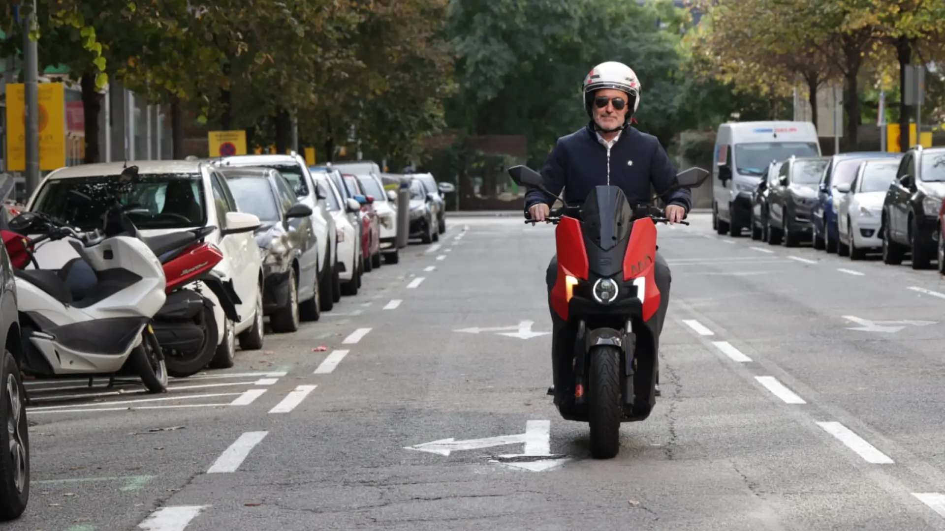 Barcelona pagará 600 euros a las personas que cambien su ciclomotor de ...