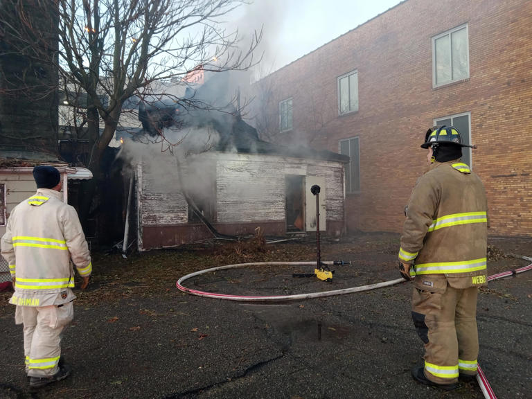 Former downtown Canton bar building to be razed after damaging fire