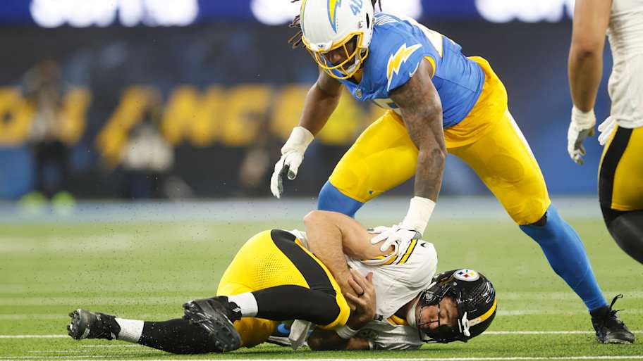 It took one game for the Steelers' Terrible Towel curse to crush new victim