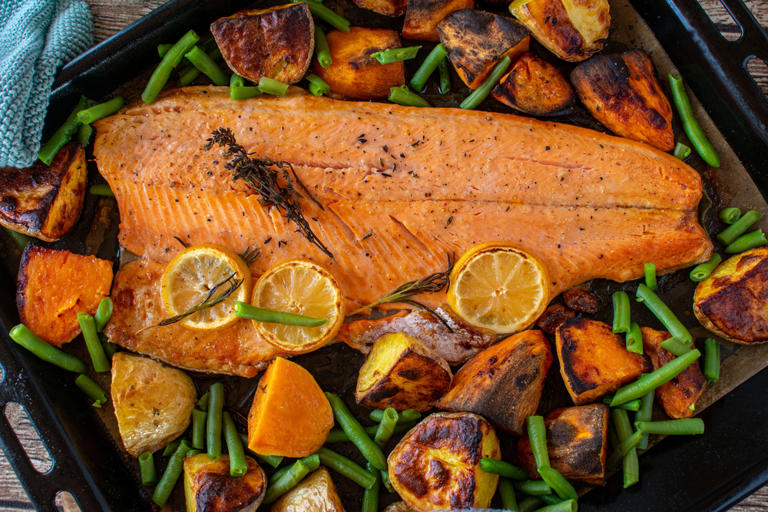 17 Sheet Pan Dinners for Hectic Nights