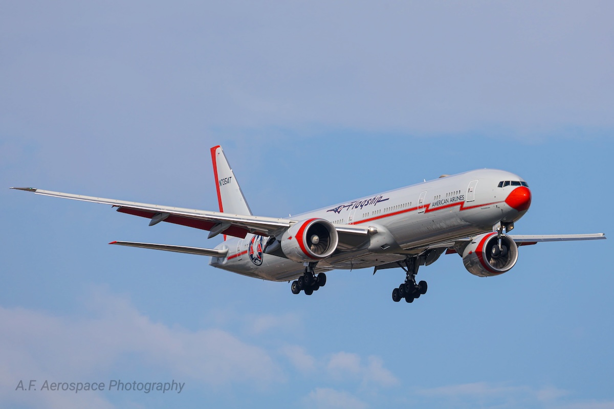 First Look: American's Retro 777-300ER