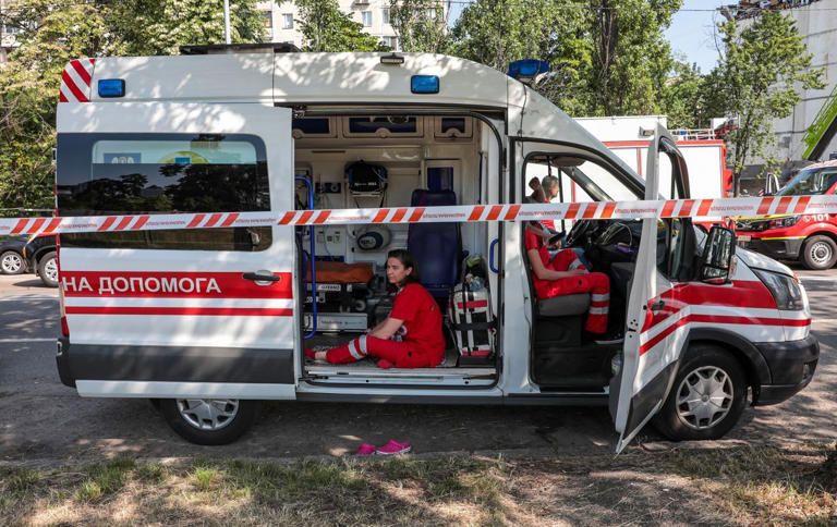 Russia hits Ukrainian city of Nikopol with artillery, casualties reported