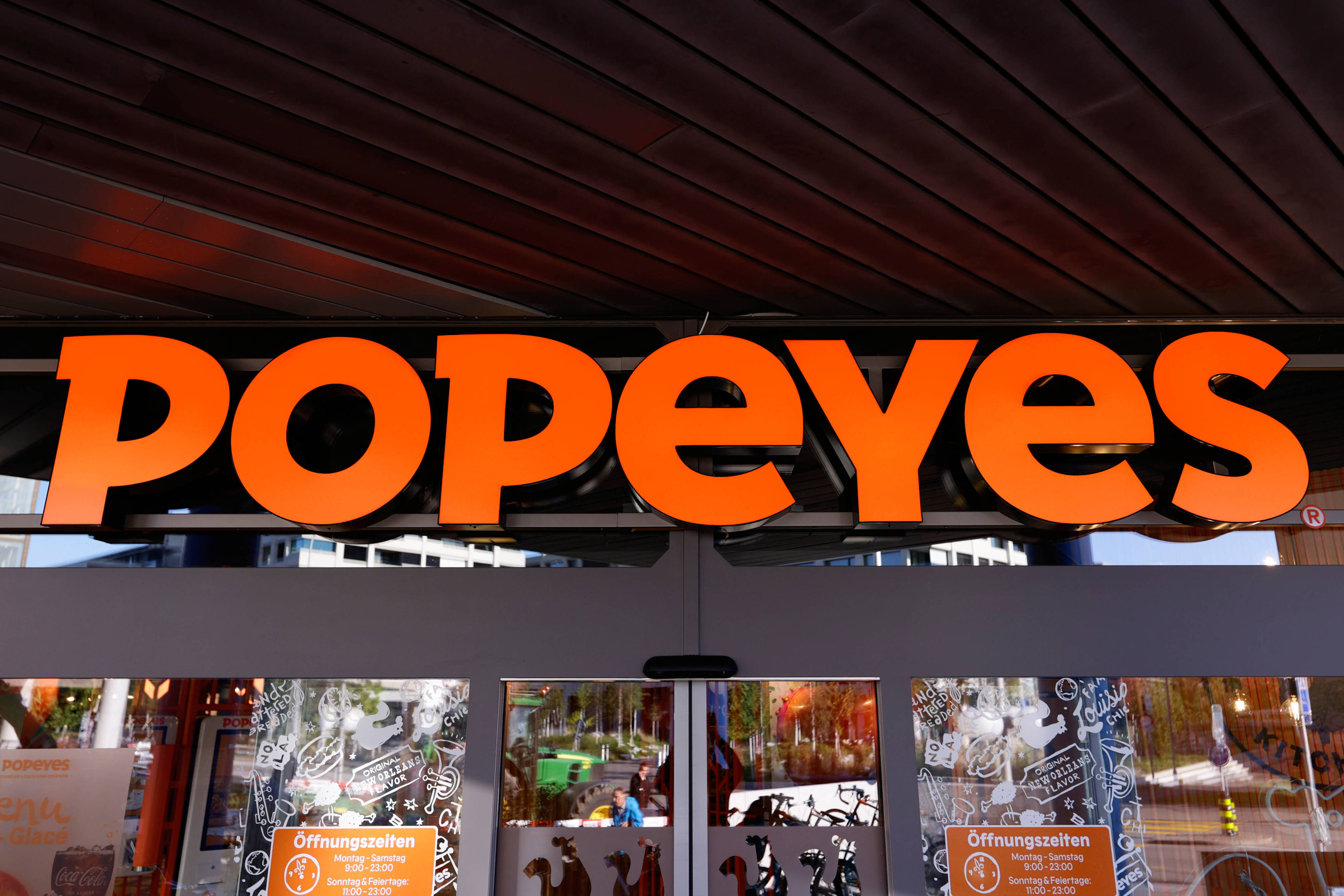 Popeyes Rolls Out Freddy Fazbear Crunch Menu Ahead of ‘Five Nights at ...