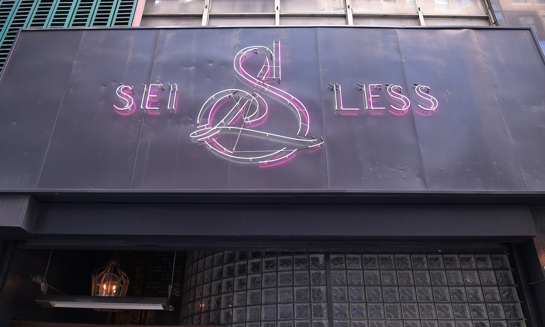 Glitzy NYC hotspot Jets star was shot outside hits back at ...